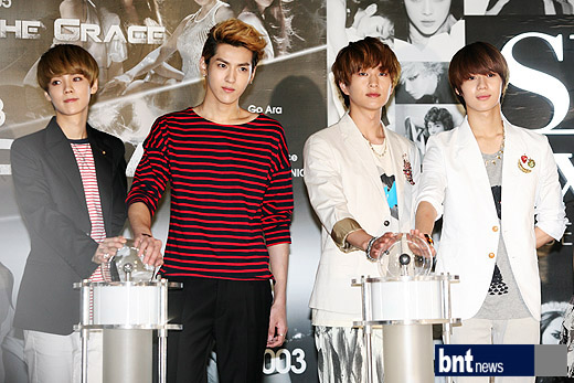 [bnt포토] 'SM 전시회' EXO-샤이니 도 왔어요~ | bnt뉴스