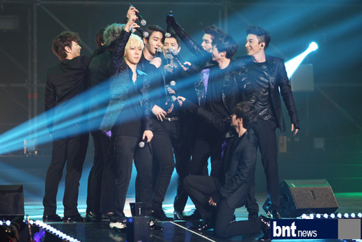 [bnt포토] 슈퍼주니어 '재간둥이 퍼포먼스' | bnt뉴스