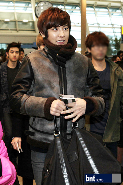 [bnt포토] EXO-K 찬열 '와~ 사람 많네요~' | bnt뉴스