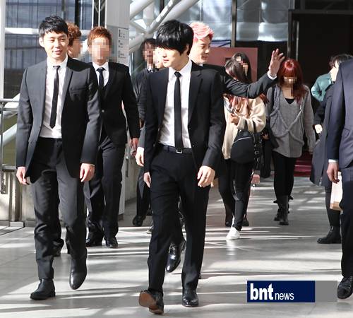 [bnt포토] JYJ 그들의 빛나는 워킹 'KBEE 2012' | bnt뉴스