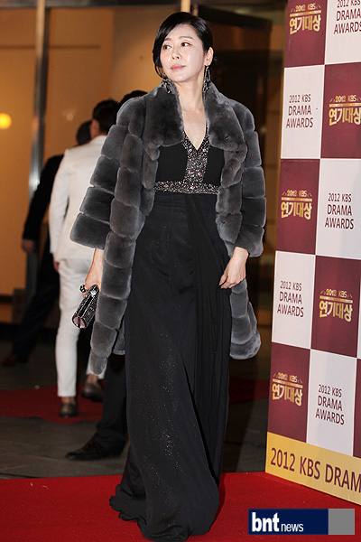 [bnt포토] 김예령, 따뜻하게 입고 우아한 발걸음~ | bnt뉴스