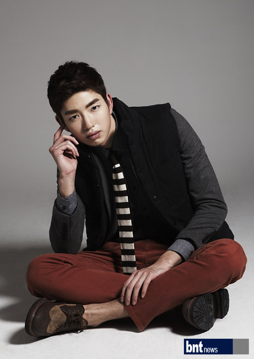 [bnt화보] 2012 슈퍼모델 ‘대상’ 김경원, 미친비율에 훈훈한 외모까지 ‘완벽男’ | bnt뉴스