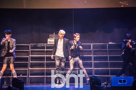 [bnt포토] 마닐라에서 열린 K-pop republic concert, 샤이니의 매력 맛보기! | bnt뉴스