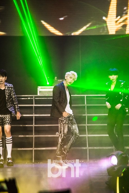 [bnt포토] K-pop republic concert 참가한 SM 샤이니, 댄스 타임! | bnt뉴스