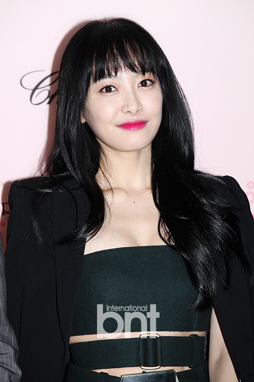 [bnt포토] 에프엑스 빅토리아 노출도 우아하고 시크하게~ Bnt뉴스
