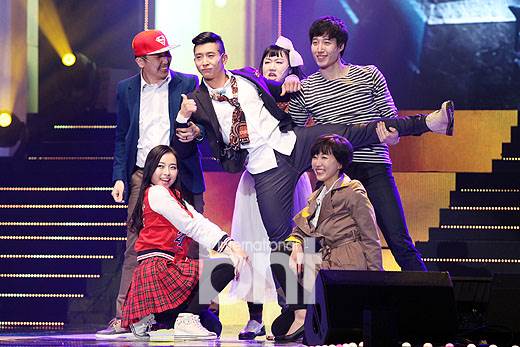 [bnt포토] ‘2014 아시아모델상시상식-Bnt 뮤지컬 어워드’ 작품상 수상한 ‘힐링하트 시즌3 꼬리 많은 남자’의 재치있는 무대! | bnt뉴스