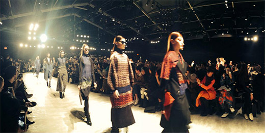 이상봉 디자이너, 뉴욕에서의 2014 FW 첫 단독 컬렉션 성료 | bnt뉴스