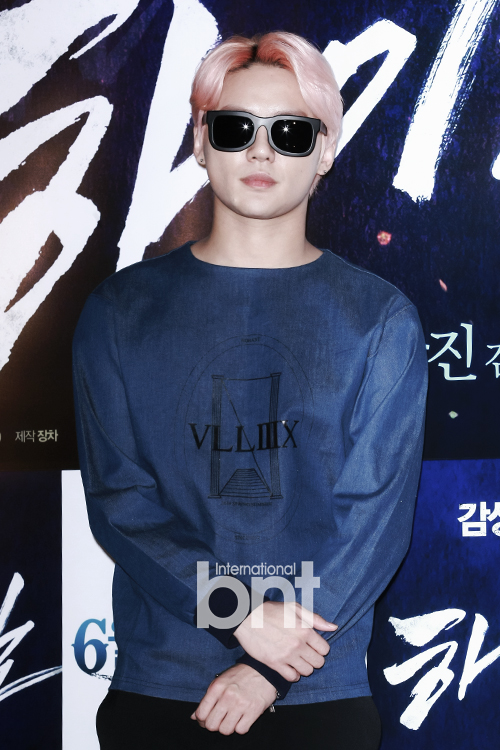 [bnt포토] JYJ 김준수 '포토타임은 공손하게' | bnt뉴스