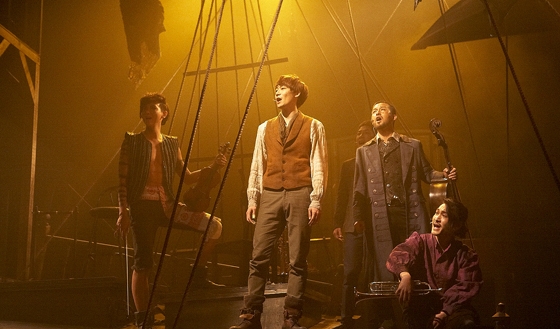 [뮤지컬, 스타일을 노래하다] 파격, 신선함의 전율 ‘모비딕’ | bnt뉴스