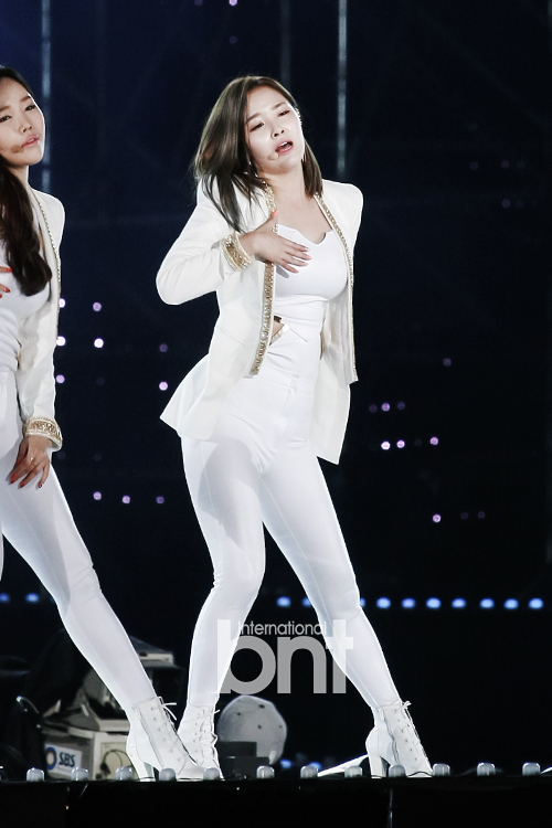 [bnt포토] 달샤벳 우희, 언제나 관능적인 '가슴앓이춤' | bnt뉴스