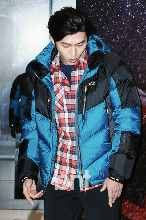 [bnt포토] 현빈 '여기 앉으면 되요?' | bnt뉴스