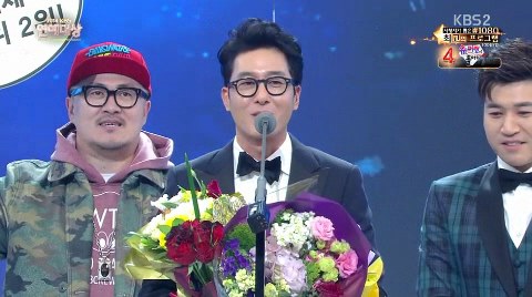 [KBS 연예대상] ‘1박2일’ 김주혁, 쇼 오락부문 남자신인상 수상 | bnt뉴스