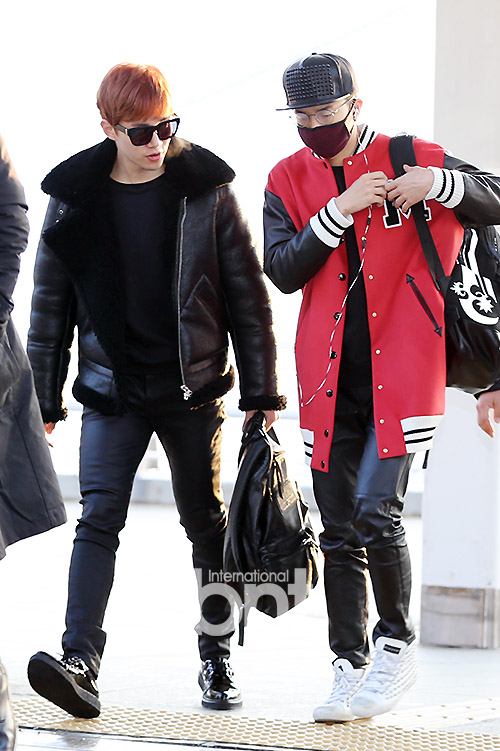 [bnt포토] 2PM 준호-우영 '수다 삼매경~' | bnt뉴스