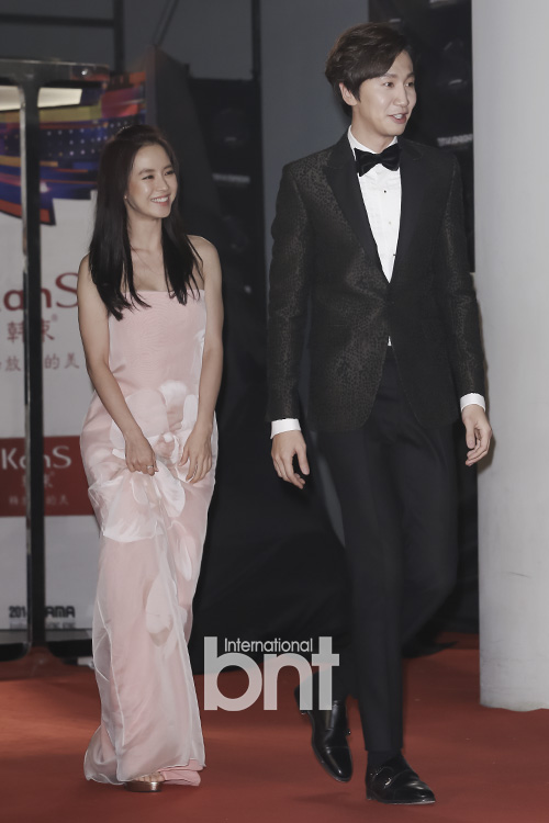 [bnt포토] 송지효 '(이)광수, 인기 많네~'(2014MAMA) | bnt뉴스