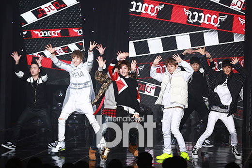 [bnt포토] JJCC, 모두 머리 위로! | bnt뉴스