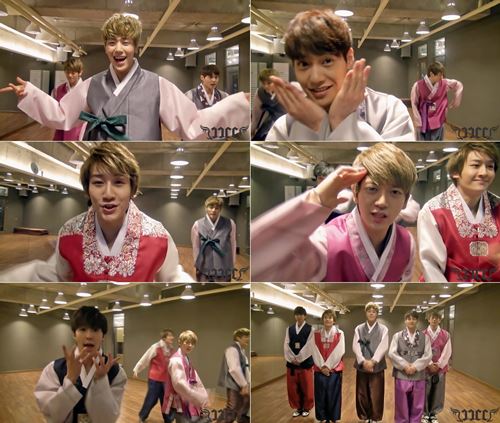 JJCC, 설맞이 한복 안무 영상 공개…꽃미소+손하트 ‘여심흔들’ | bnt뉴스