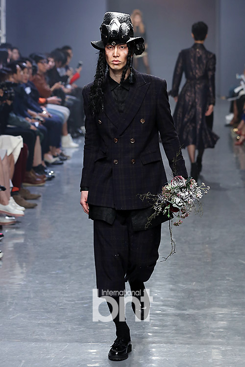 [bnt포토] 시선을 사로잡는 2015 F/W 요하닉스 패션쇼 | bnt뉴스