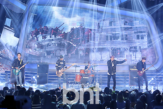 [bnt포토] FT아일랜드, 눈 뗄 수 없을만큼 찬란한 무대 (쇼챔피언) | bnt뉴스