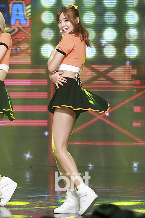 [bnt포토] AOA 유나 '눈부신 백옥 각선미' | bnt뉴스