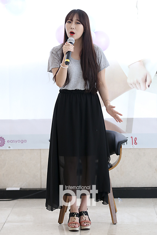 [bnt포토] 반하나 'SNS 라이브 종결자' | bnt뉴스