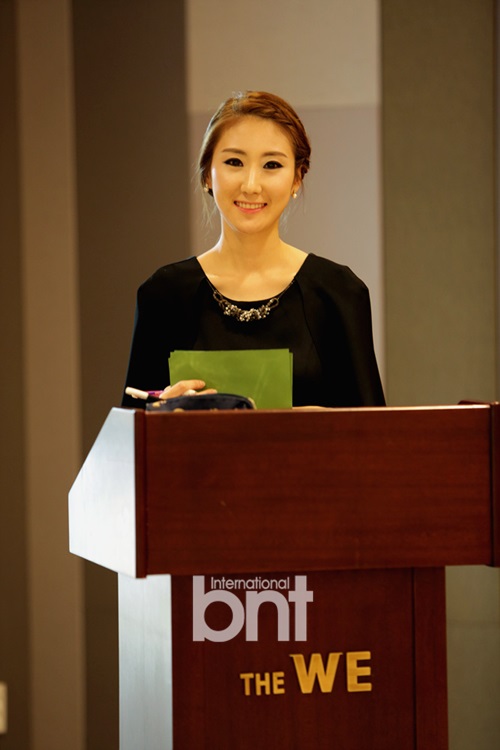 [bnt포토] ‘내츄럴 뷰티퀸 패젼트 2015’ 사회를 맡은 한빛단 유진선 | bnt뉴스