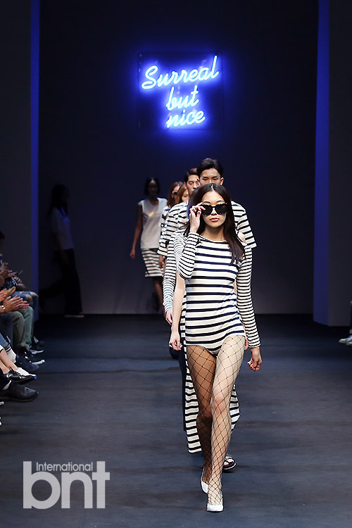 [bnt포토] 서리얼벗나이스 16 S/S 컬렉션 '더 섹시해진 마린룩' | bnt뉴스