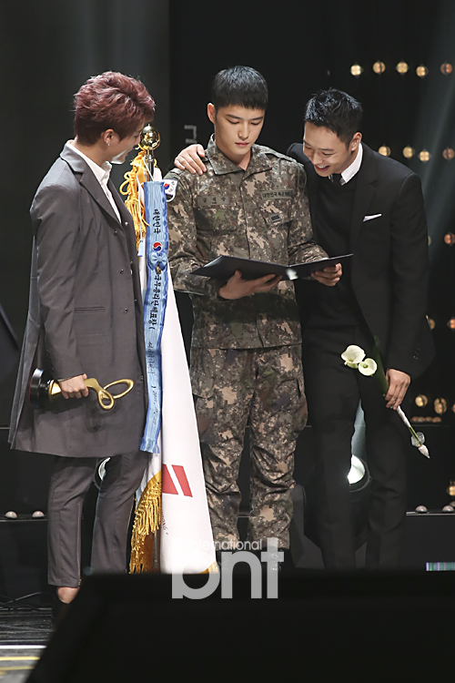 [bnt포토] JYJ '뿌듯하게' | bnt뉴스