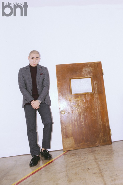 [bnt화보] AOMG 로꼬 “이상형? 항상 가사에 쓰듯이, 이마가 예쁜 여자” | bnt뉴스