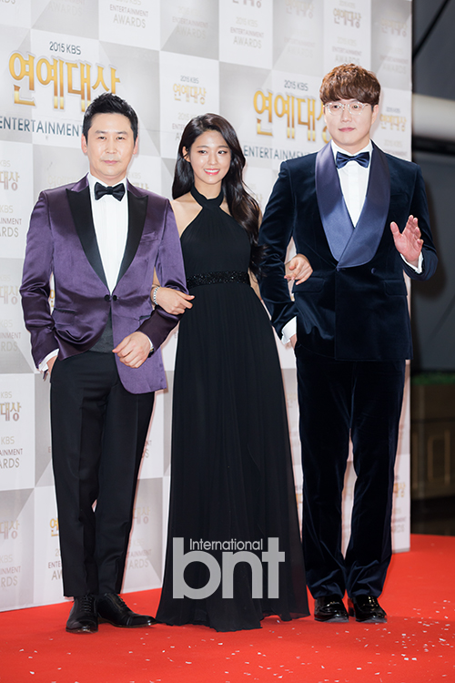 [bnt포토] 신동엽-설현-성시경 '저희가 KBS연예대상 MC예요' | bnt뉴스