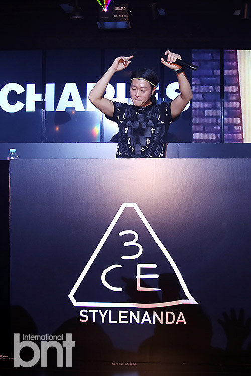 [bnt포토] DJ찰스 '진짜 잘 노는 디제이가 왔습니다~!' | bnt뉴스