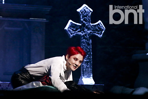 [bnt포토] JYJ 김준수 '악에 받친 눈빛' (드라큘라) | bnt뉴스