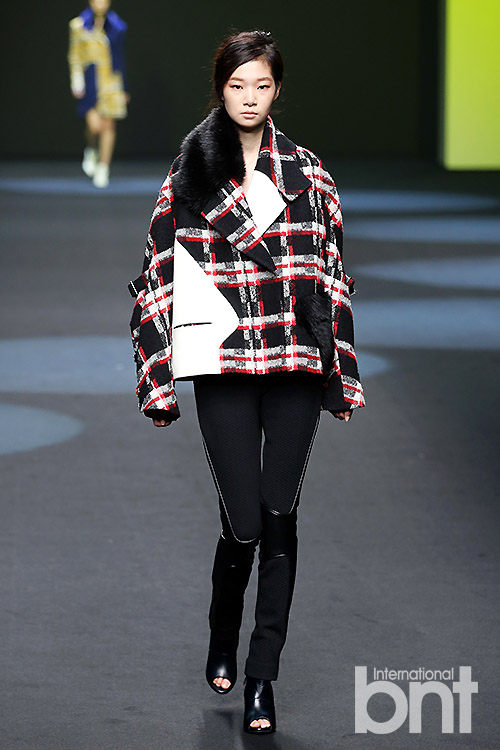[bnt포토] 16 F/W 쿠만 유해진 컬렉션 '스타일리시한 피코트' (서울패션위크) | bnt뉴스