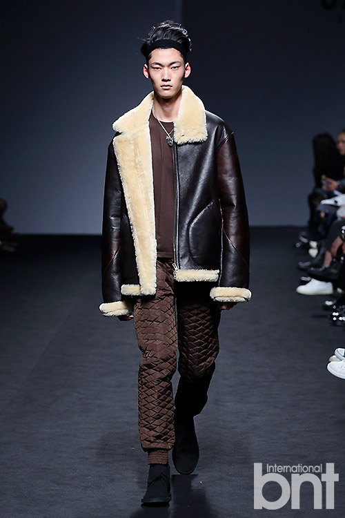 [bnt포토] 정용수, 시선 사로잡는 87MM 16 F/W 컬렉션 런웨이 | bnt뉴스