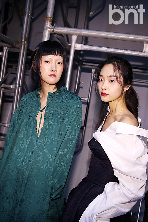 [bnt포토] 신해남-곽지영, 압도적인 존재감 (SFW 백스테이지) | bnt뉴스