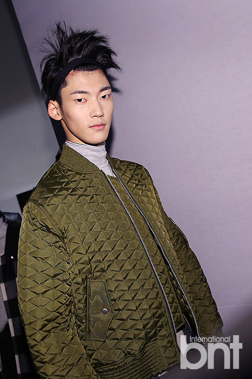 [bnt포토] 정용수, 만화 속에서 튀어나온 듯 (SFW 백스테이지) | bnt뉴스