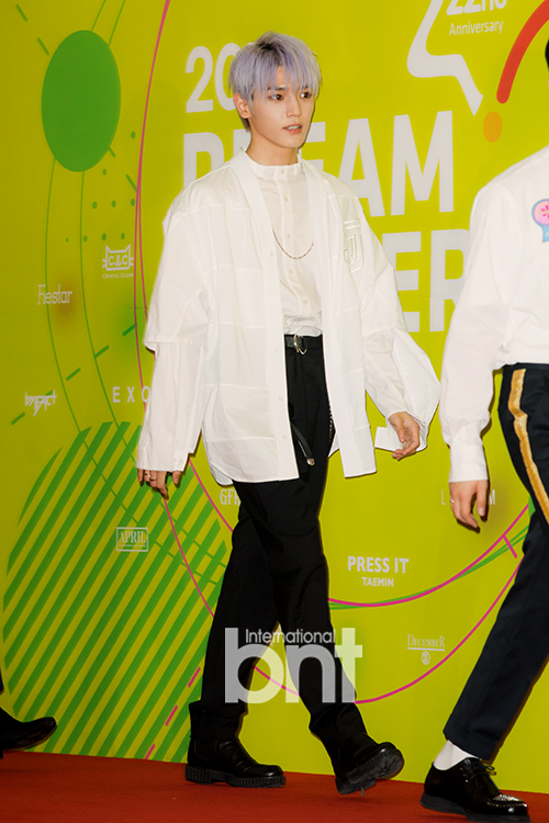 [bnt포토] NCT U 태용 '오늘 의상 힘 좀 줬어요' | bnt뉴스