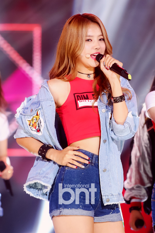 [bnt포토s] 유행을 한 눈에, 스타로 보는 2016 패션 트렌드 '총결산' | bnt뉴스