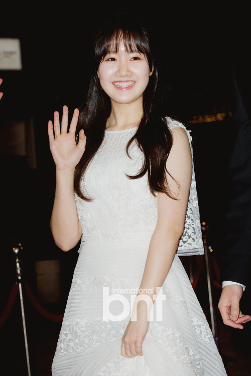 [bnt포토s] '해피뉴이어', 2016 KBS 연기대상 레드카펫에서 전하는 새해인사 | bnt뉴스