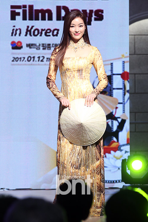 [bnt포토] 2017 베트남 필름데이 '문화교류 아오자이 & 한복 패션쇼 열려' | bnt뉴스