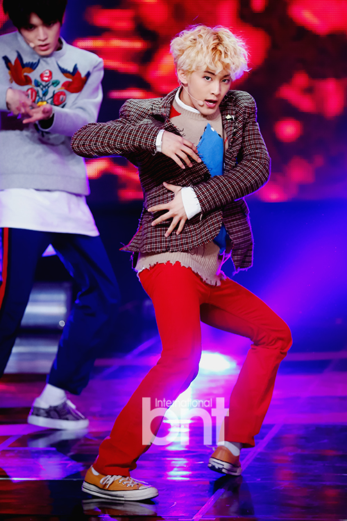 [bnt포토] NCT 127 마크 '날렵하게' | bnt뉴스