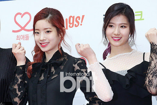 [bnt포토s] '응답 할 수 밖에~' 트와이스, 남심을 노크노크(KNOCK KNOCK)