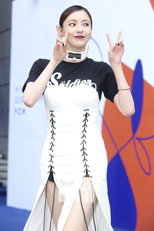 [bnt포토] 이다희 '귀여움 가득한 브이' | bnt뉴스