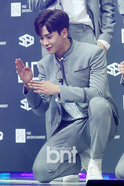 [bnt포토s] '이러니 안 반하나~' SF9 로운, 볼빵빵 귀요미 | bnt뉴스