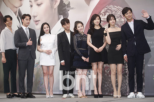 [bnt포토] 7일의 왕비 주역들 '많은 응원 부탁드려요' | bnt뉴스