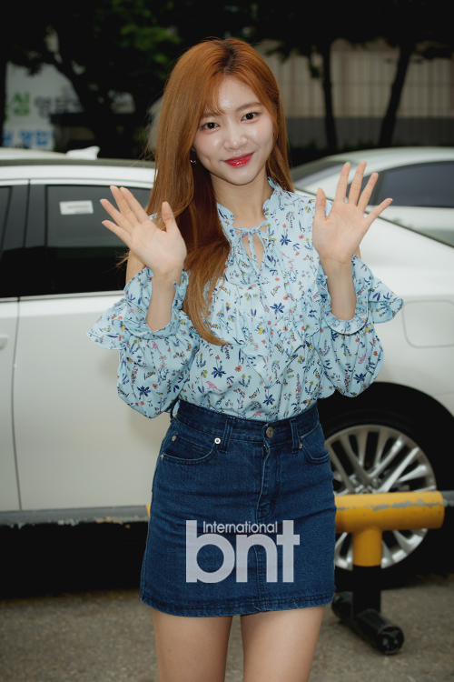 [bnt포토s] '쉬운 듯, 쉽지 않은 듯' 라붐 해인 '뮤직뱅크 출근길에서 개별포토란pt2' | bnt뉴스