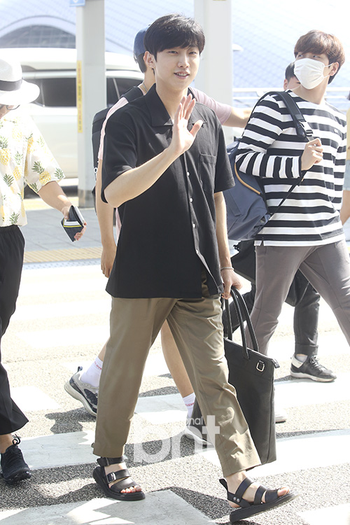 [bnt포토] B1A4 진영 '훈훈함의 대명사' | bnt뉴스