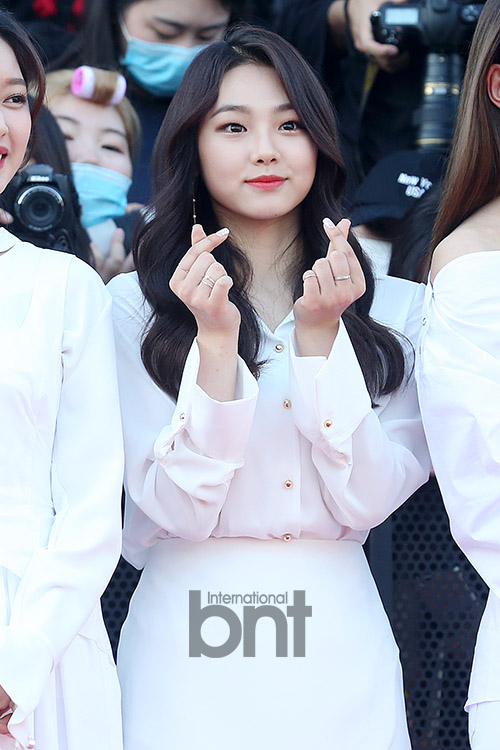 [bnt포토] 구구단 강미나 '살빼고 더 예뻐졌네~' | bnt뉴스