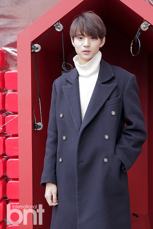 [bnt포토s] SFW 현장에서 만난 에이코닉 모델들의 사복 스타일링 | bnt뉴스