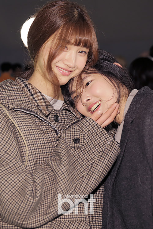 [bnt포토+] 하나령-엘리스, 한 살 터울 여고생 모델들의 '케미' (SFW) | bnt뉴스