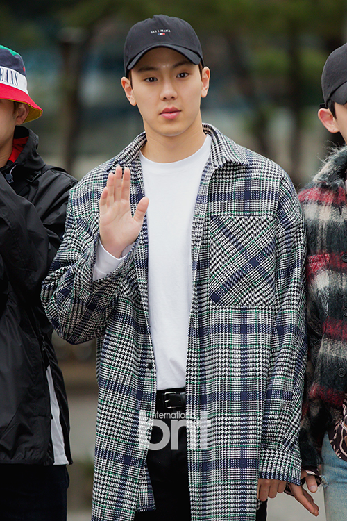 [bnt포토] 몬스타엑스 셔누 '기대고 싶은 태평양어깨' | bnt뉴스